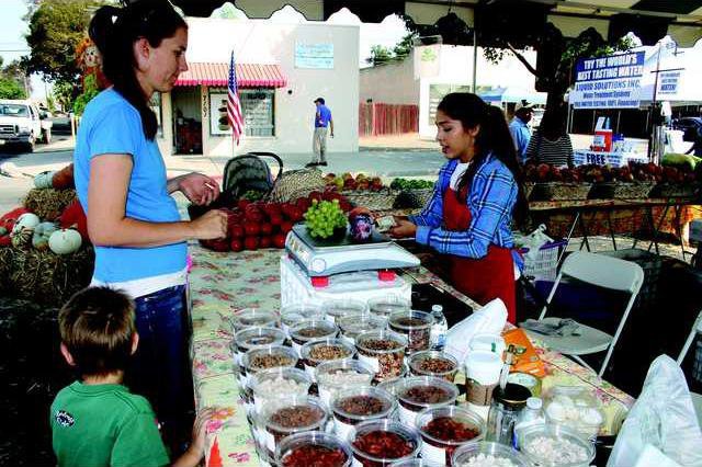 Thousands expected for 33rd Hughson Fruit and Nut Fest - Turlock Journal