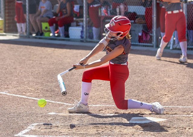 Mustang Softball Storms Into Section Semi-Finals - Oakdale Leader