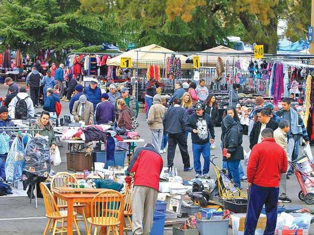BROWSING 209 FLEA MARKETS - Manteca Bulletin
