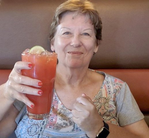 Laurie Ellen Thompson - Manteca Bulletin