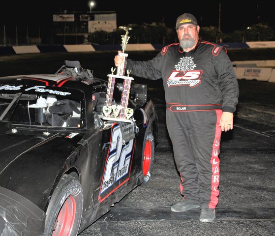 Solari coasts to 3rd win of season in ‘Night of Champions’ - Manteca ...