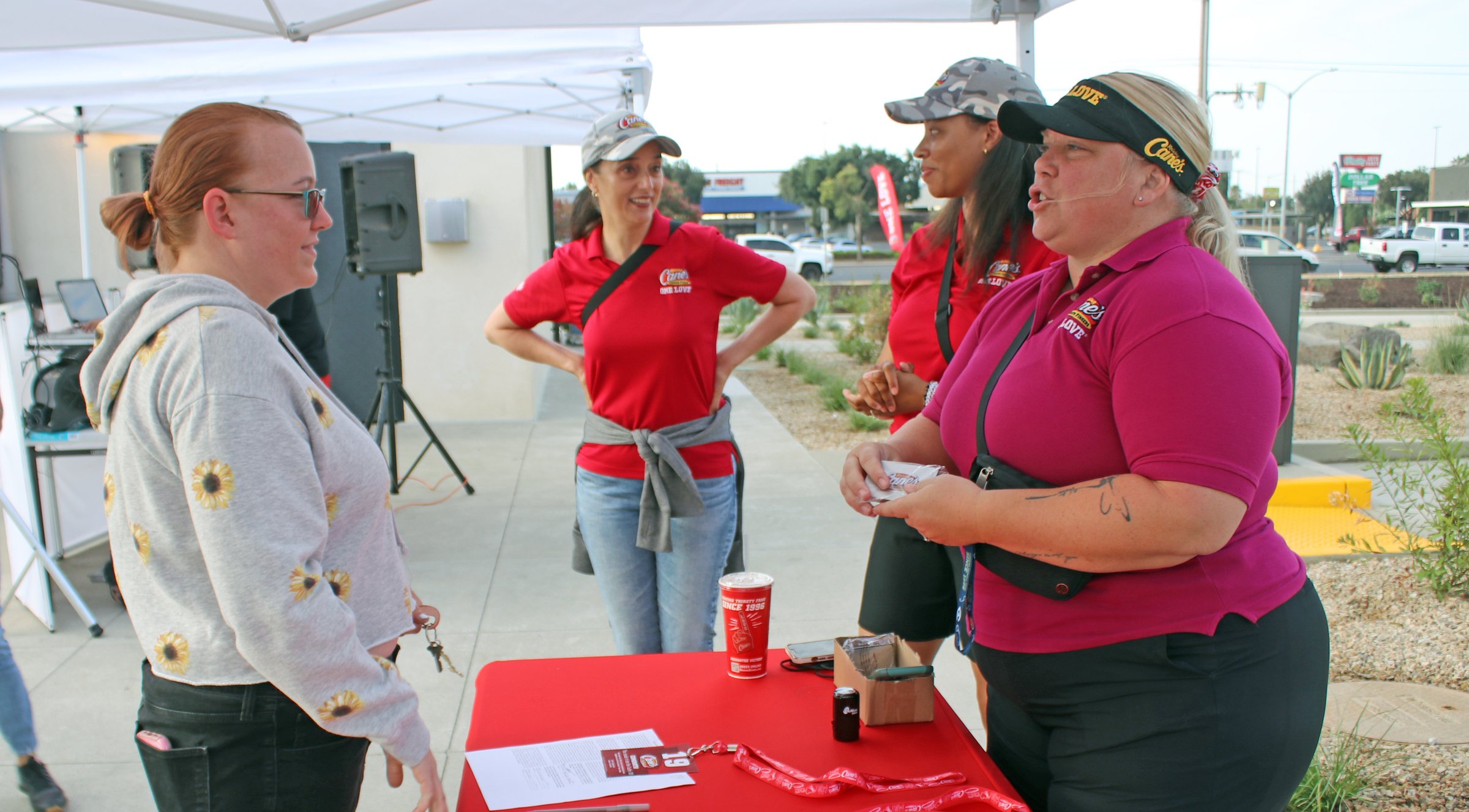 Raising Cane’s Chicken Fingers opens to fanfare - Ceres Courier