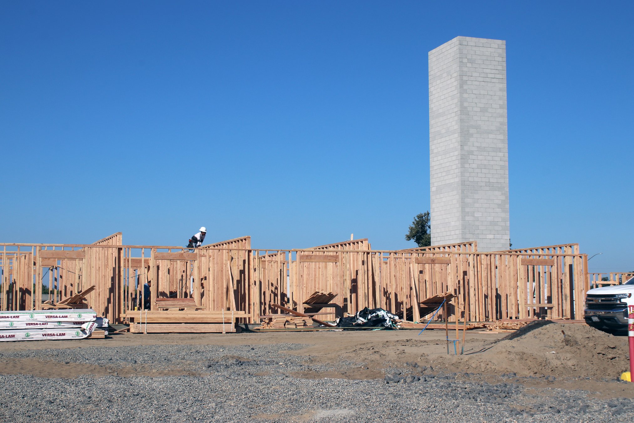 Ceres Gateway Center sprouts new hotel, more businesses - Ceres Courier