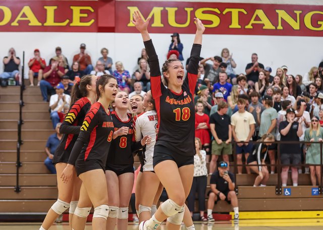 Lady Mustang Tennis, Golf Teams Continue Winning Ways - Oakdale Leader