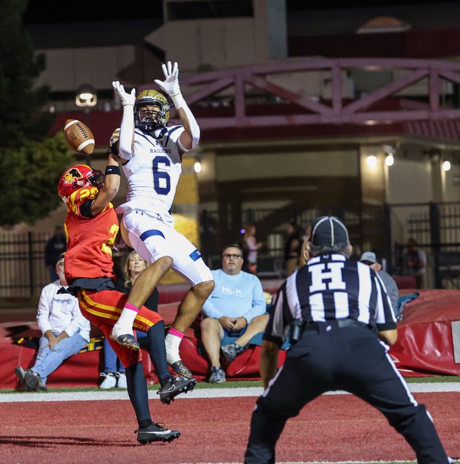 Raiders Pull Away From Host Mustangs In Second Half - Oakdale Leader