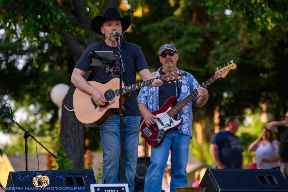 Barks & Brews theme for Thursday’s Music on Maple - Manteca Bulletin