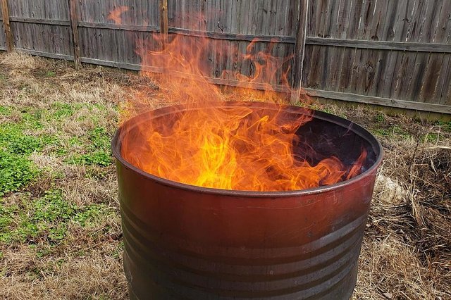 Manteca garbage fights: From household Burn barrels to universal 96 ...