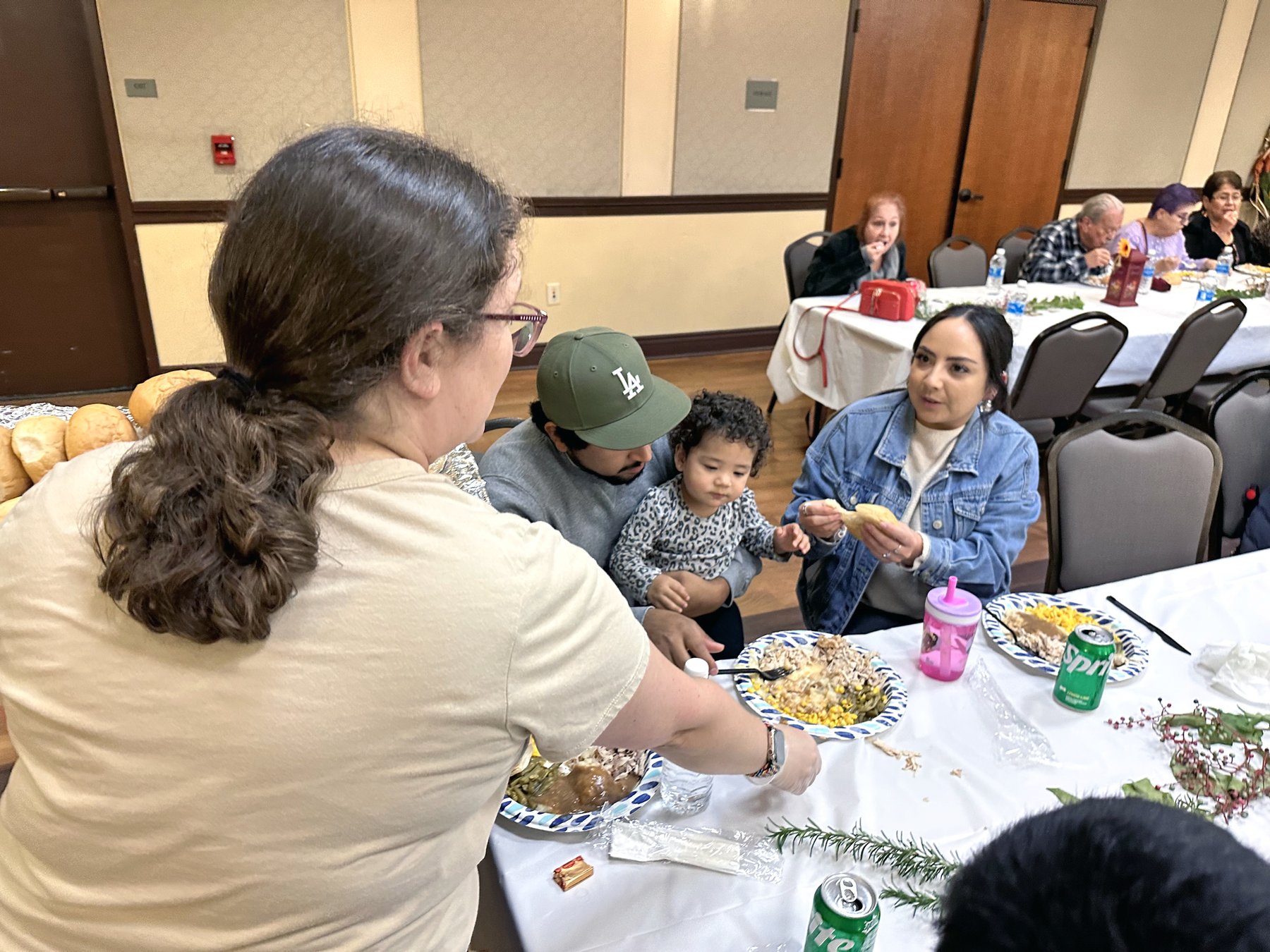 Community Thanksgiving Dinner draws 300 - Ceres Courier