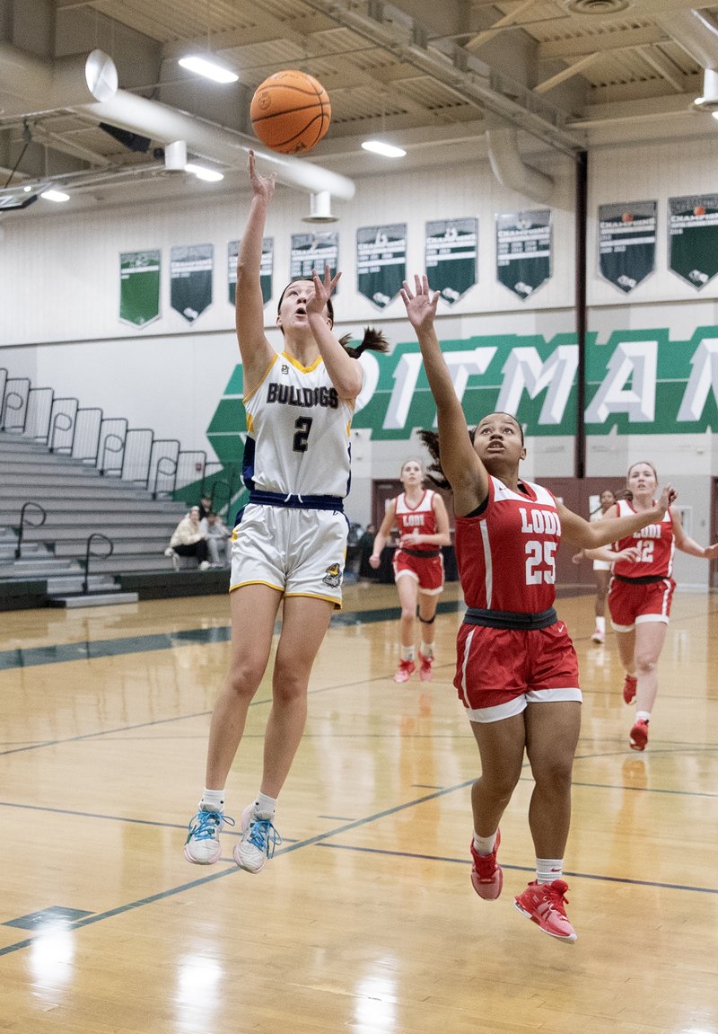 Huskies claim third, Pride and Bulldogs struggle at shortened Holiday ...