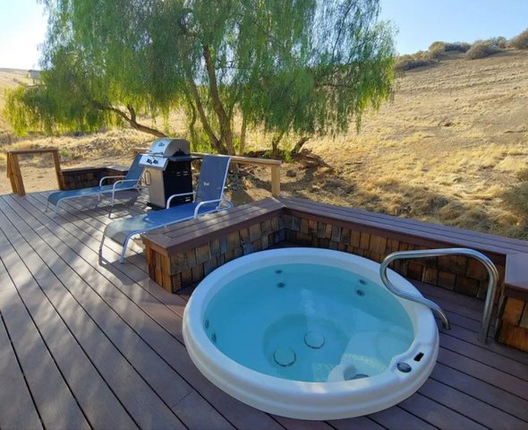 MERCEY! THE 209 HAS ITS OWN HOT SPRINGS TO BEAT THE WINTER CHILL ...