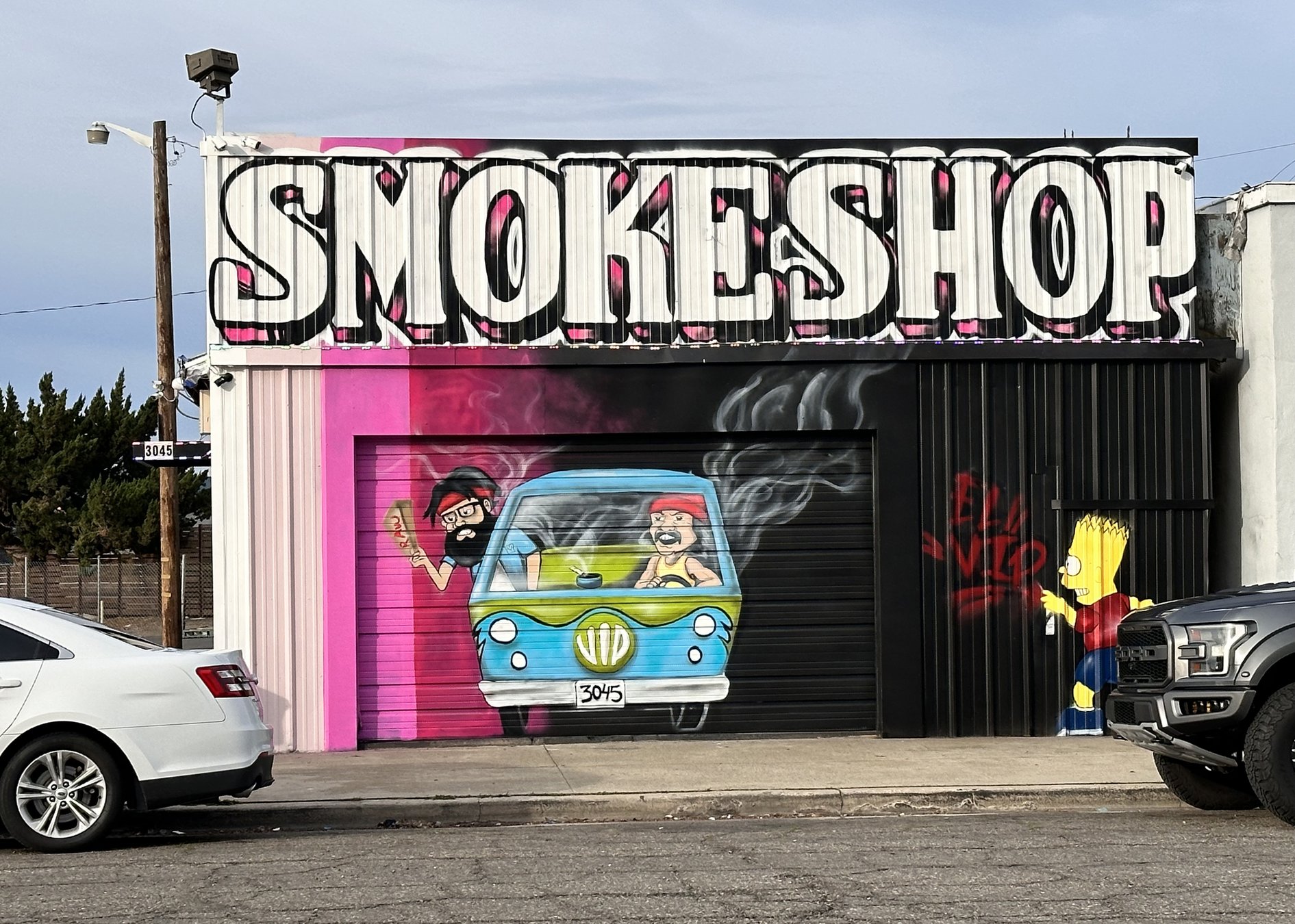 Smoke shop murals spark controversy - Ceres Courier