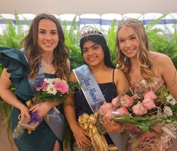 Kaur selected as 2024 Almond Blossom queen; festival is in full-swing ...