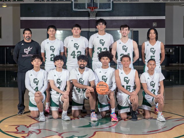 CV boys basketball team ties for last place in CCC - Ceres Courier