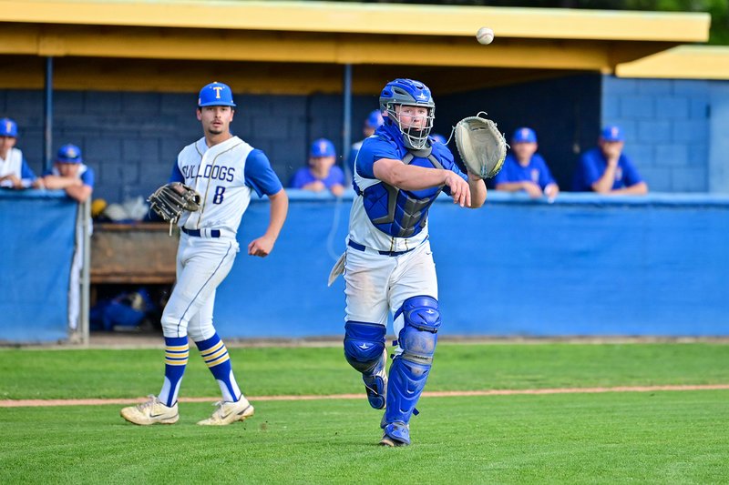 Bulldogs begin league play with a win - Turlock Journal