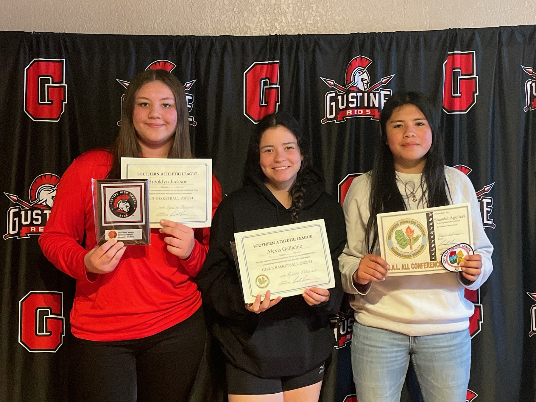 Photos: GHS girls' basketball awards - Westside Connect