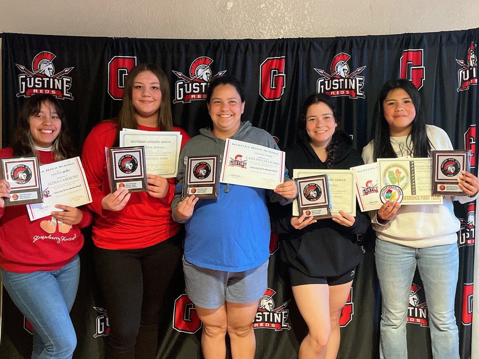 Photos: GHS girls' basketball awards - Westside Connect