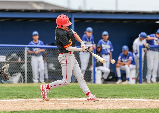 Mustang baseball takes late season series against Sierra - Oakdale Leader