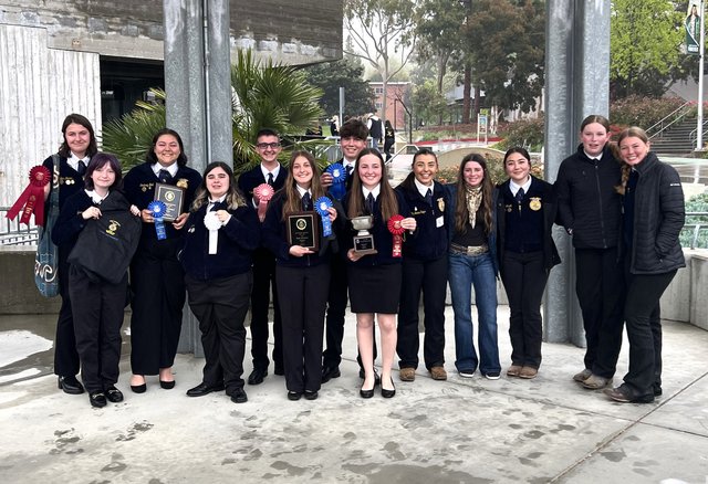 FFA teams wrap up highly successful year - Escalon Times