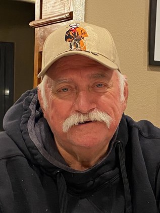 Robert Valey Smith - Manteca Bulletin