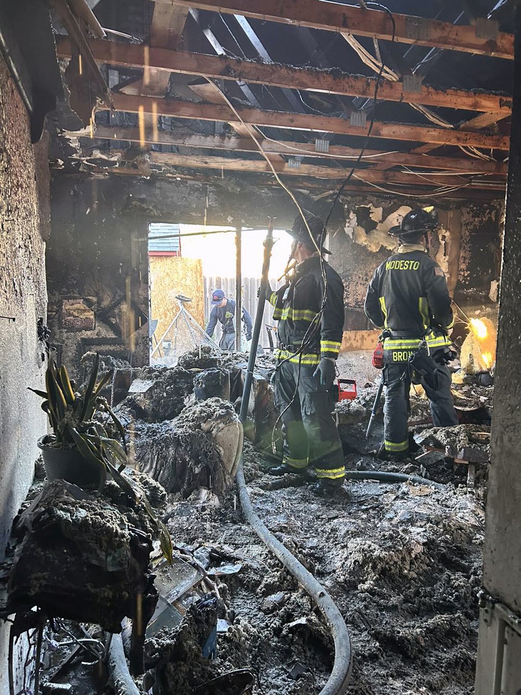 Southwest Ceres home damaged in Wednesday fire - Ceres Courier