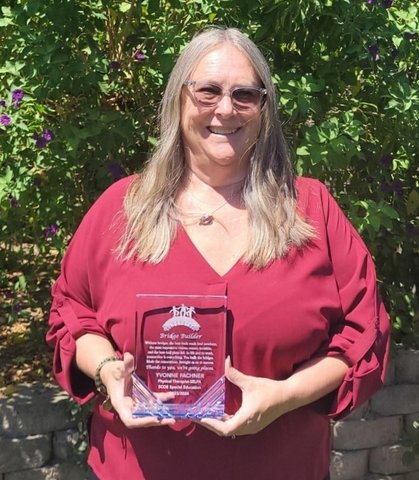 Fachner earns recognition as Bridge Builder honoree - Escalon Times