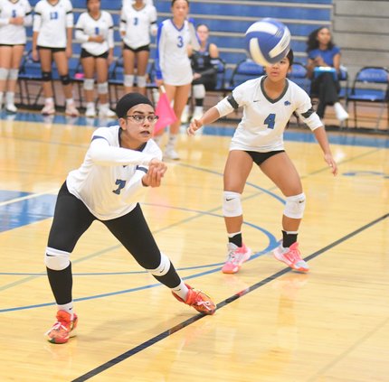 Sierra rebuilds under new, but familiar, coach - Manteca Bulletin