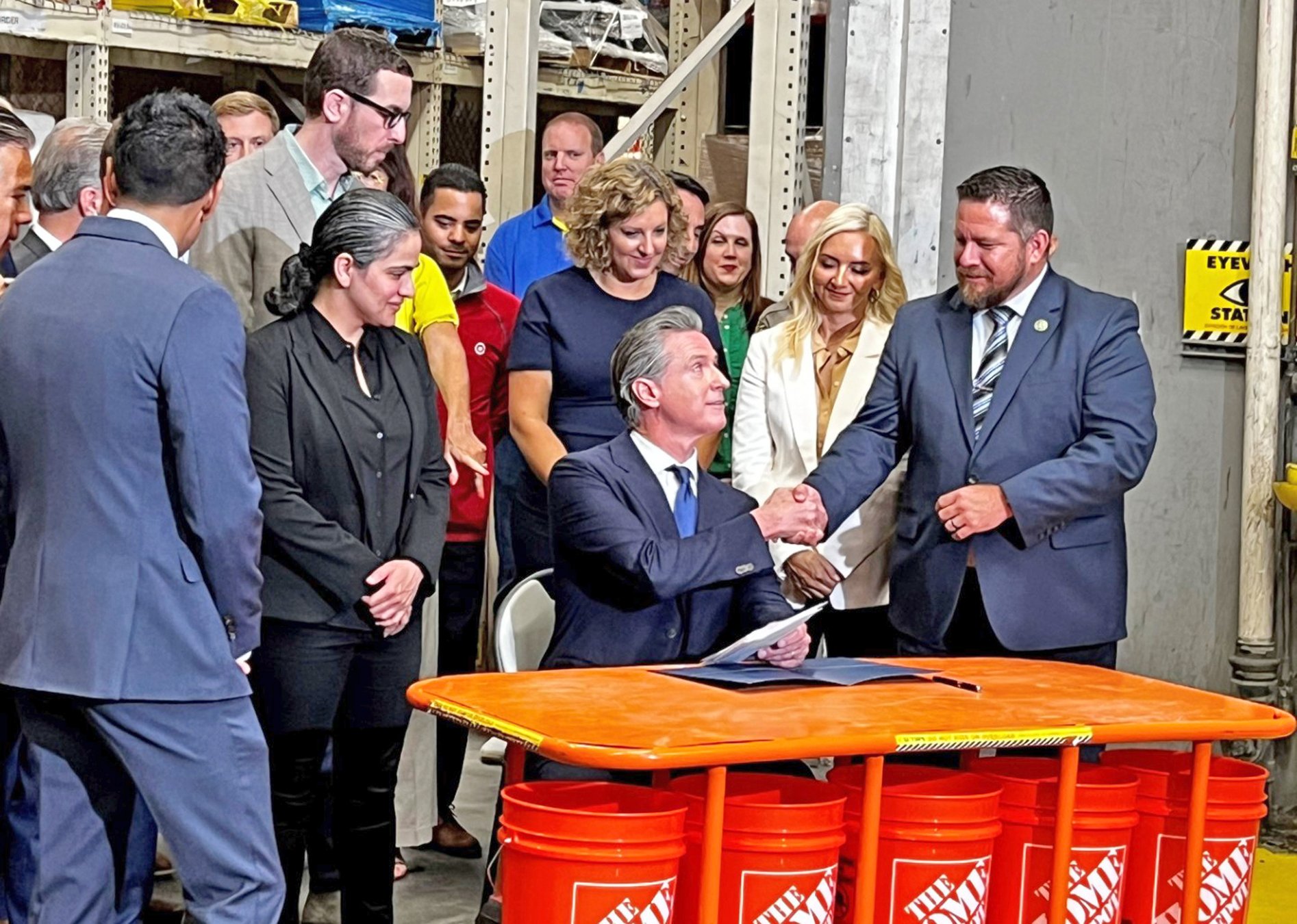 Alanis’ cargo theft bill signed by Governor Newsom - Ceres Courier