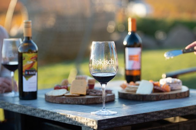 From the rolling hills of Lodi wine country to dining in style for a ...