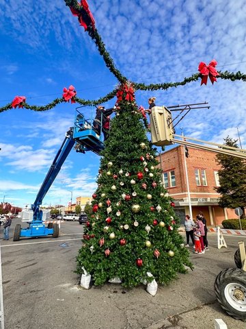 Westside 4H to light Gustine Christmas Tree in honor of Santa Fred ...
