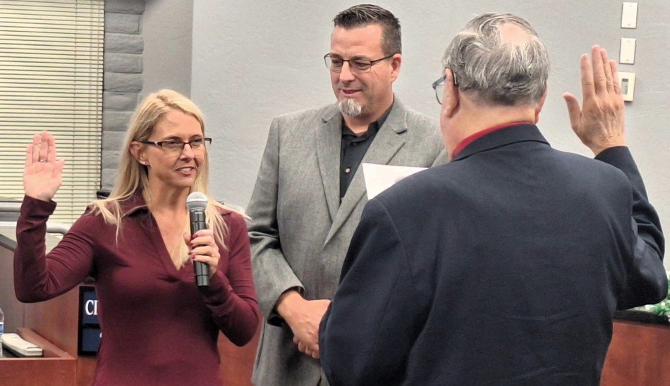 LACKEY, & HALFORD START FOUR-YEAR COUNCIL TERMS - Manteca Bulletin