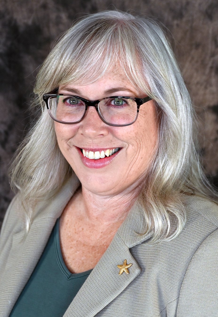 Hospice names Hansen as interim executive director - Oakdale Leader