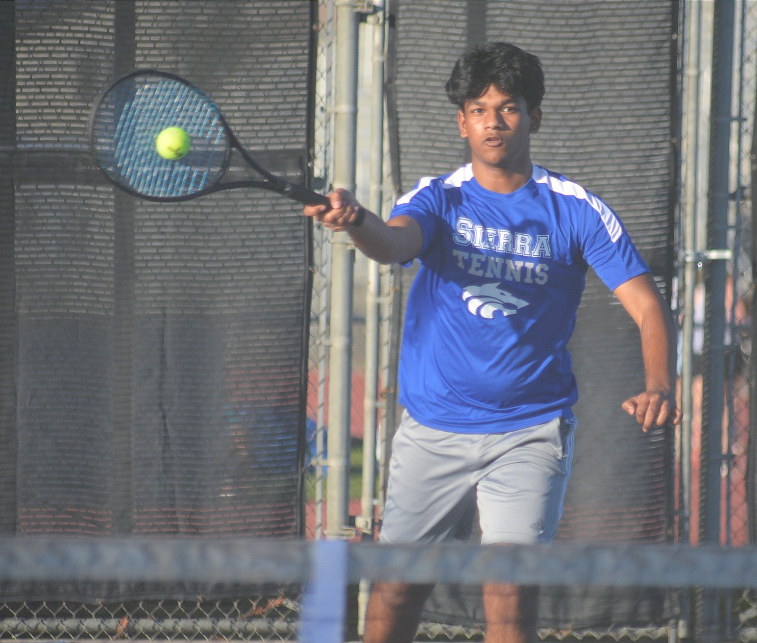 ROUNDUP: Sierra begins boys tennis title defense with shutout of EU ...