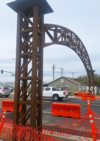 Lathrop Gateway Arches move toward completion - Manteca Bulletin