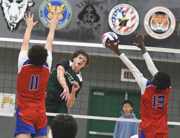 Buffs hold off EU to complete sweep - Manteca Bulletin