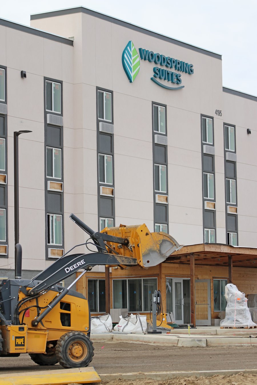 Ceres cleaners claim they were stiffed on hotel job - Ceres Courier