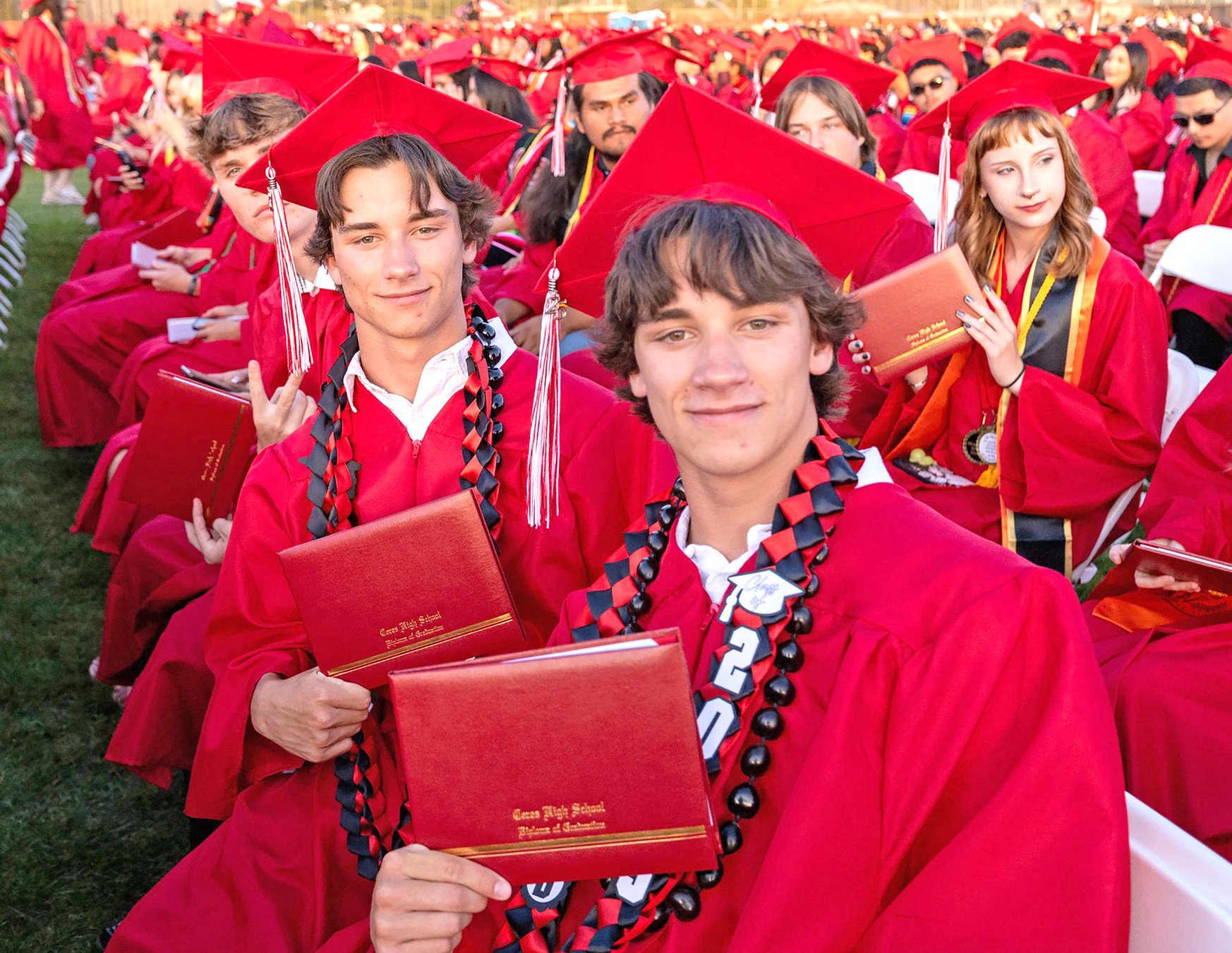 Ceres High graduates 397 seniors - Ceres Courier