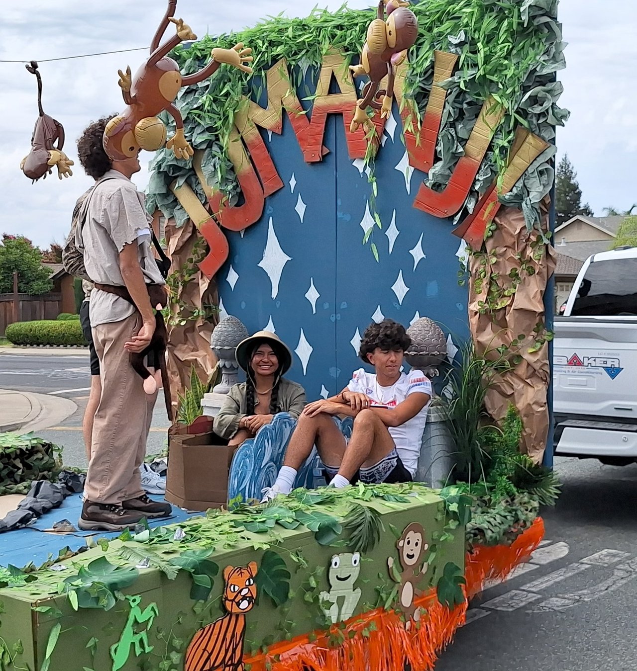 Lancers parade celebrates 2025 football homecoming - Manteca Bulletin