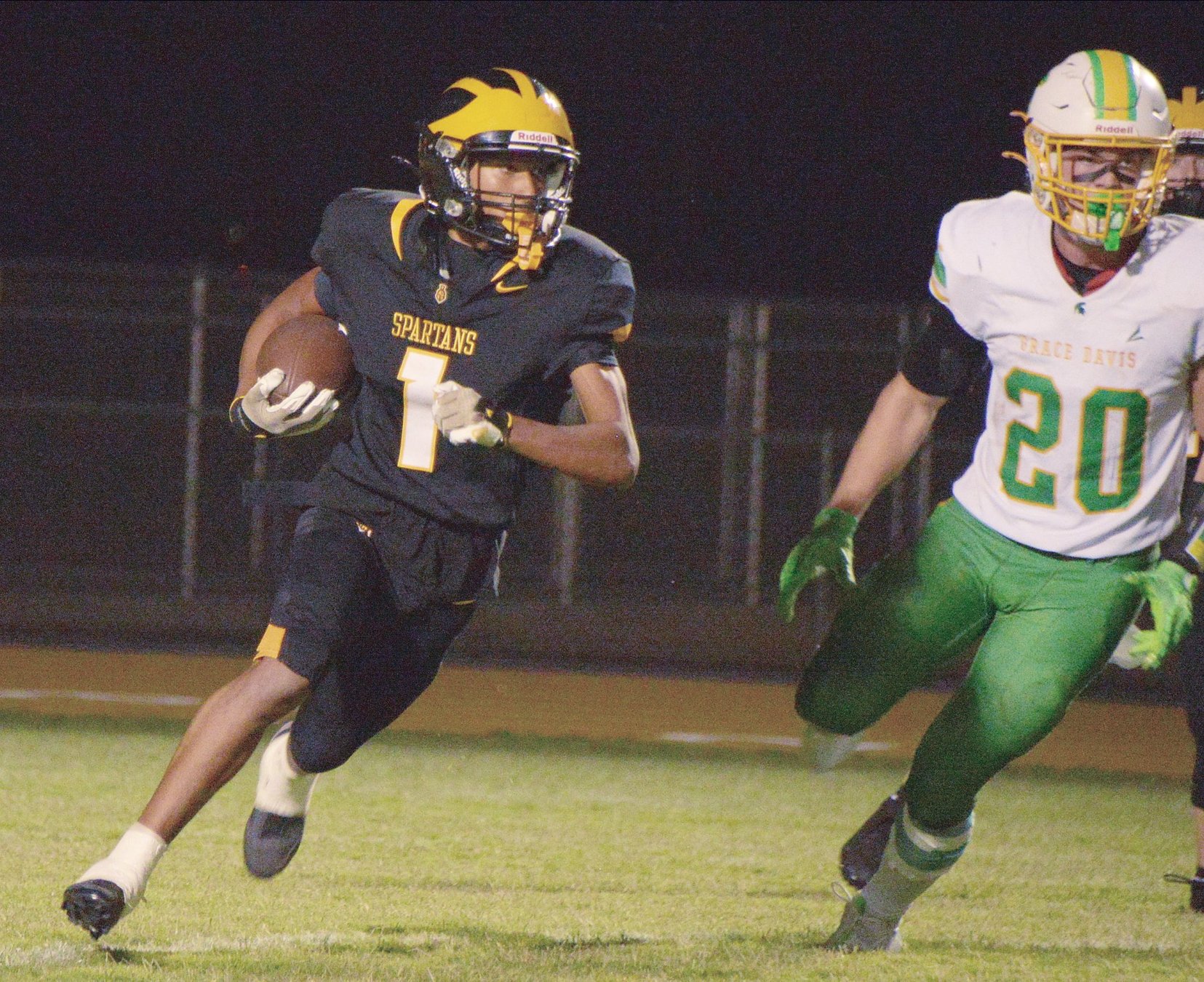 Defense buoys Lathrop in homecoming win over Grace Davis - Manteca Bulletin