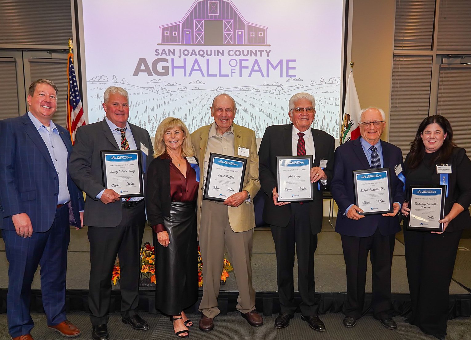 ART PERRY IS INDUCTED INTO SJ COUNTY AG HALL OF FAME - Manteca Bulletin