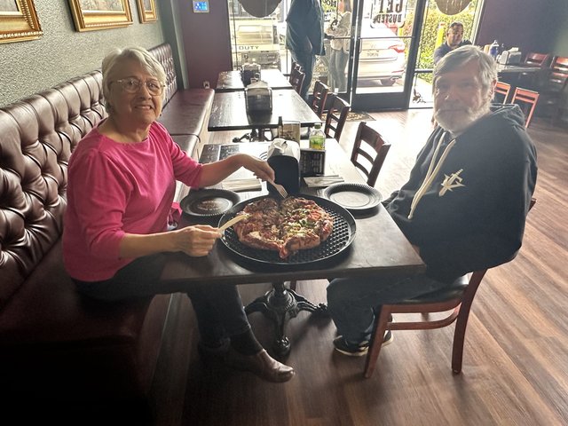 Gold Dust Pizza brings Its Signature Slice to Manteca - Manteca Bulletin