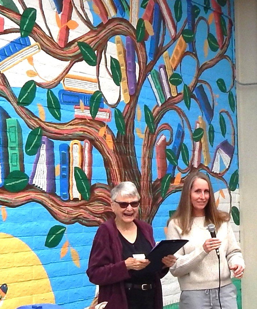 Mural dedication brings friends together - Riverbank News