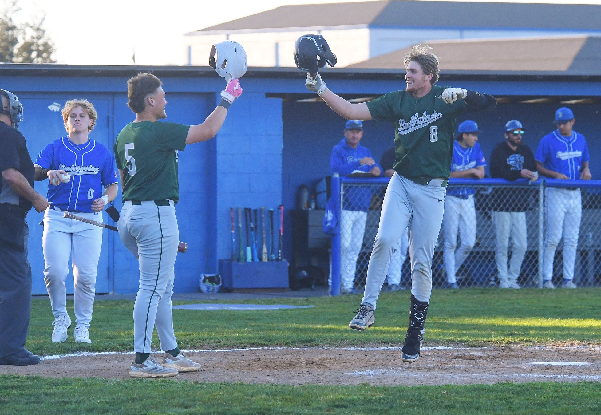 Buffs complete sweep of Sierra - Manteca Bulletin