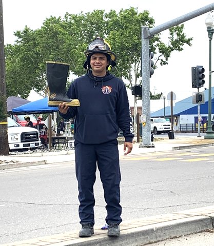 Firefighters raise $$ during Fill the Boot - Escalon Times